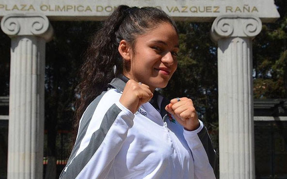 Mujeres del Olimpo: Jennifer Carrillo » Líderes Mexicanos
